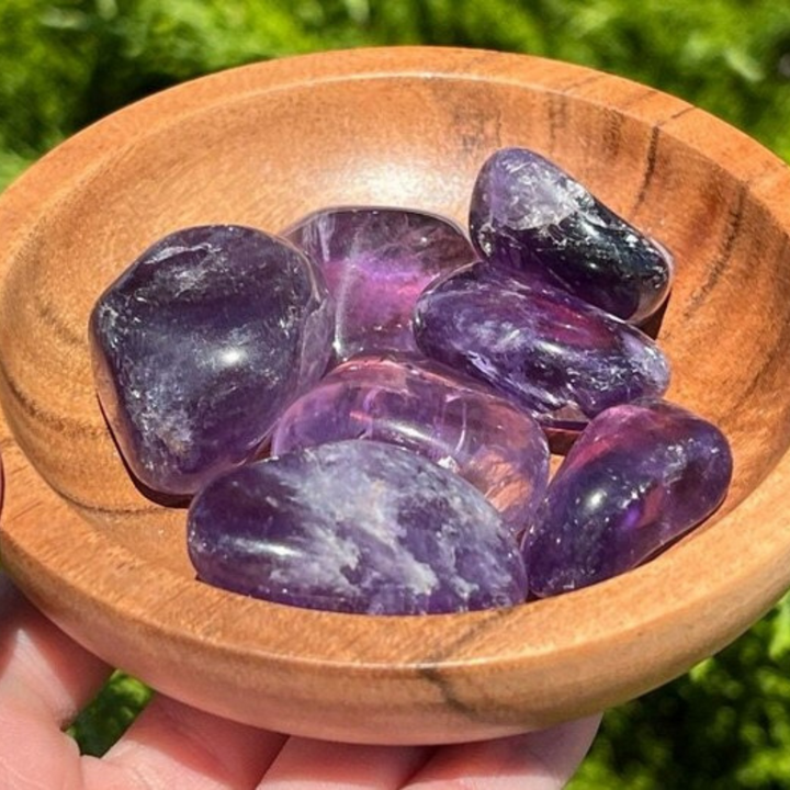 Amethyst – Stones Crystal Shop